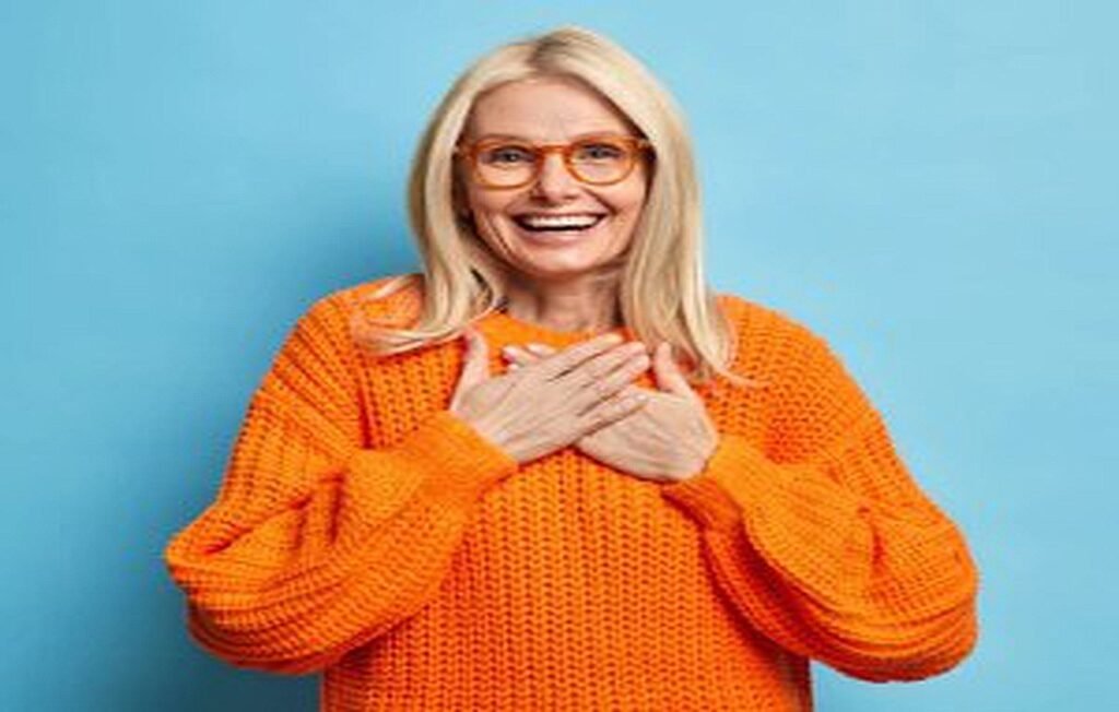 How should we respond to compliments? - Selma Magazine